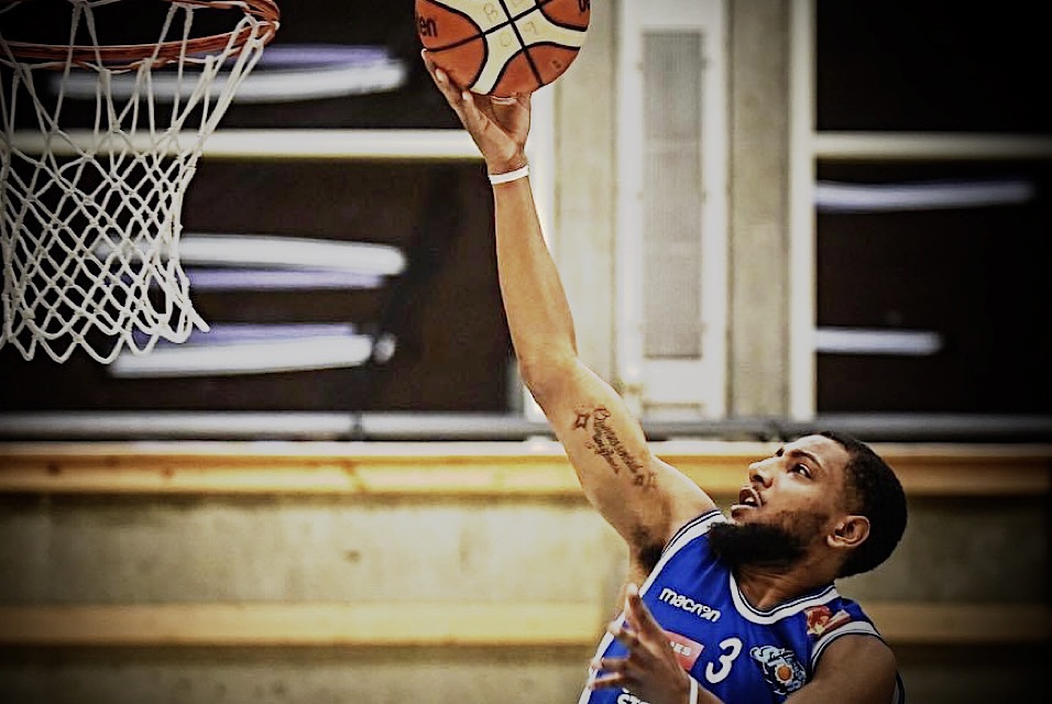 Jamelle Davis: Making Moves On The Basketball Court And Making Waves ...